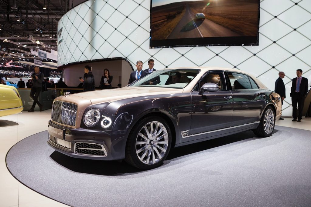 12 Insanely Long Cars That Are Almost Impossible To Drive - Motor Mox