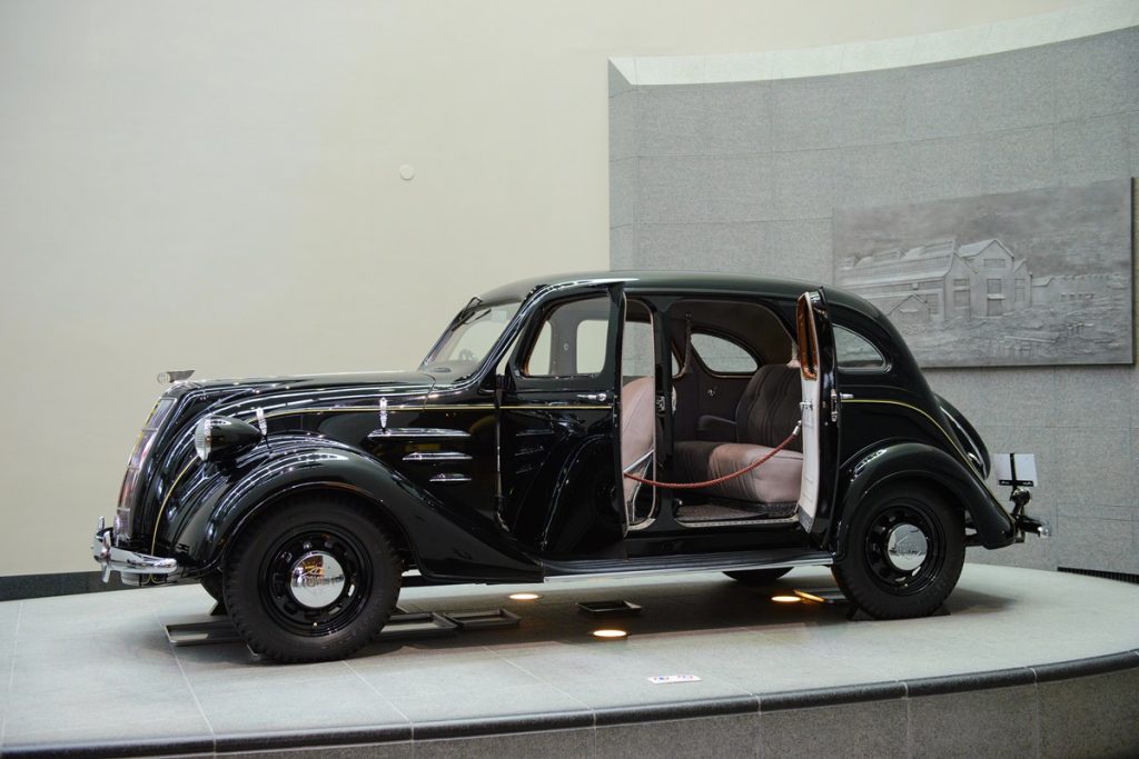 The First Ever Cars Built By The World’s Biggest Automakers - Motor Mox