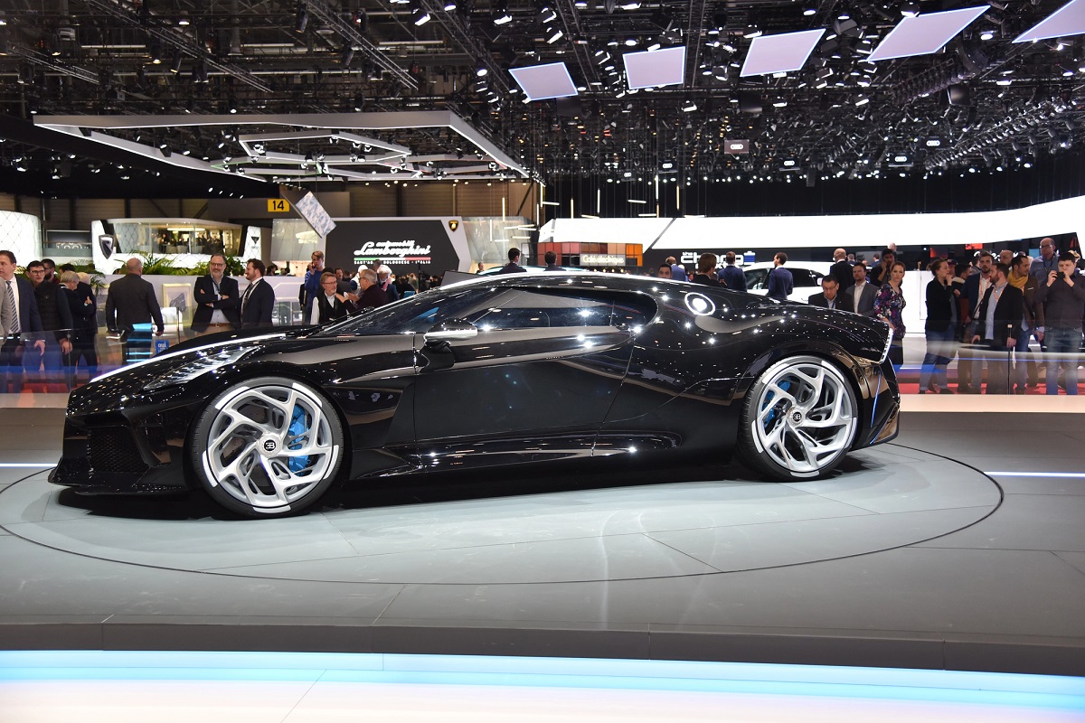 The Most Unbelievable Car Ever Created - Motor Mox