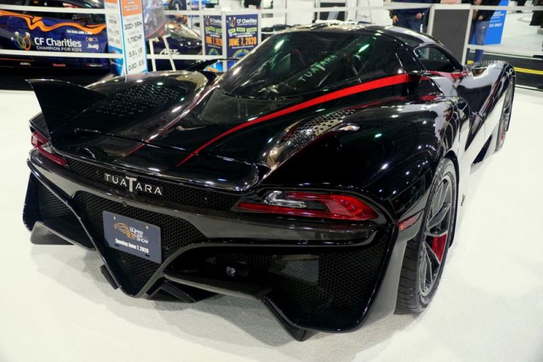 15 Fastest Land Vehicles That Will Make Your Heart Race - Motor Mox