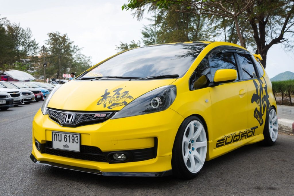 12 Unique Car Colors with the Most Unforgettable Names - Motor Mox