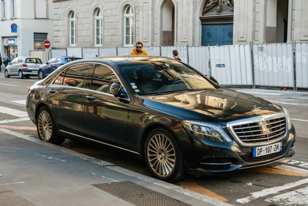 12 Insanely Long Cars That Are Almost Impossible To Drive - Motor Mox