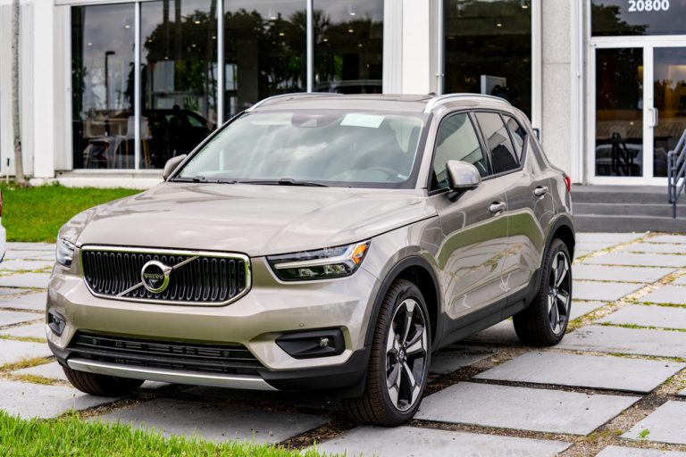 11 Best 9-Seater SUVs That Are Surprisingly Luxurious And Practical In ...