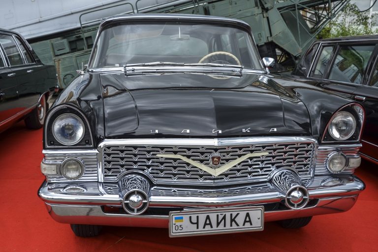 14 Classic Russian Cars That Were Actually Legendary - Motor Mox