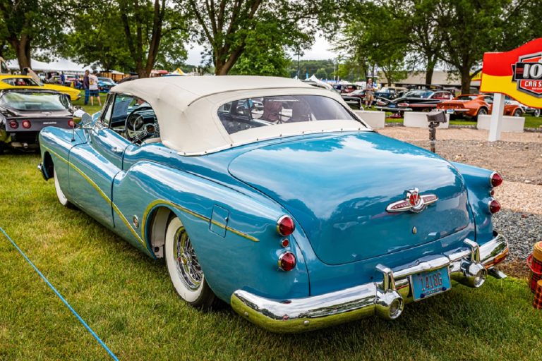 12 Drop-Dead Gorgeous ‘50s Convertibles Everyone Wishes They Owned ...