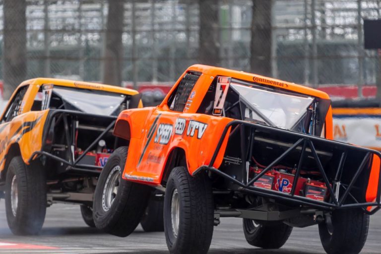 11 Extreme Sand Cars Built To Conquer The Harshest Landscapes - Motor Mox