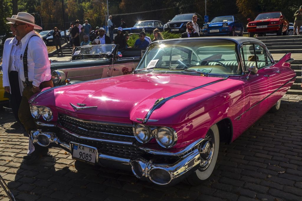 12 Insanely Long Cars That Are Almost Impossible To Drive - Motor Mox