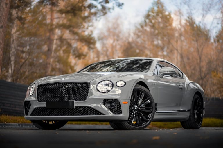 A Look Inside The Incredible Car Collection Of Donald Trump - Motor Mox