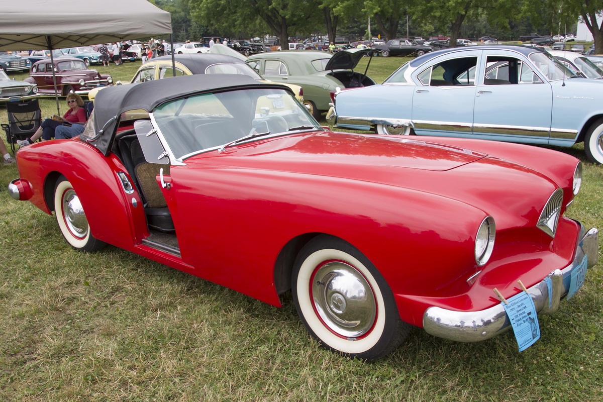 11 Classic Fiberglass Cars You Didn’t Know Came From Big Brands - Motor Mox