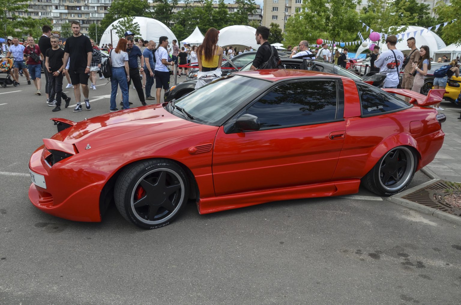 11 Most Iconic Cars with Pop-Up Headlights That Will Make You Nostalgic ...
