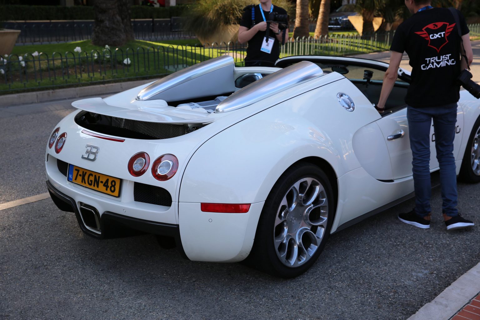 12 Bugatti Repairs That Cost More Than A New Luxury Car - Motor Mox