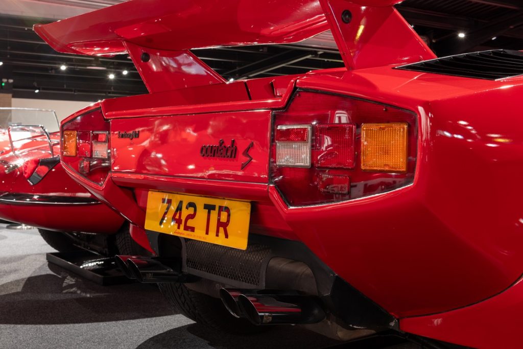 10 Countach Wing Facts That Will Shock You - Motor Mox