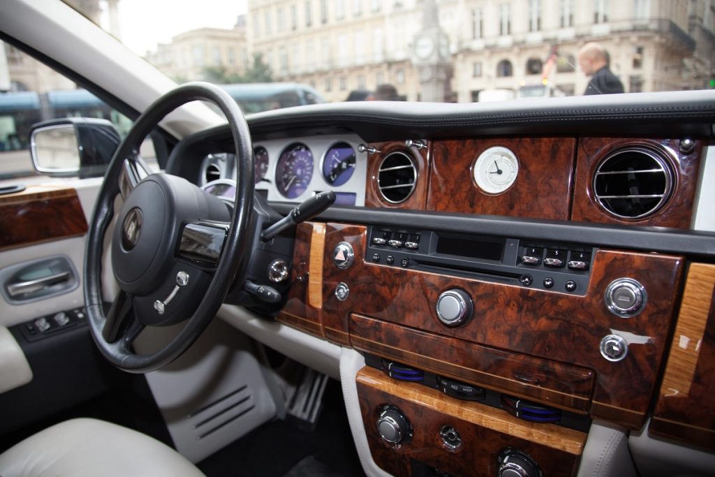 17 Custom Car Interior Designs That Look Ultra Luxe - Motor Mox