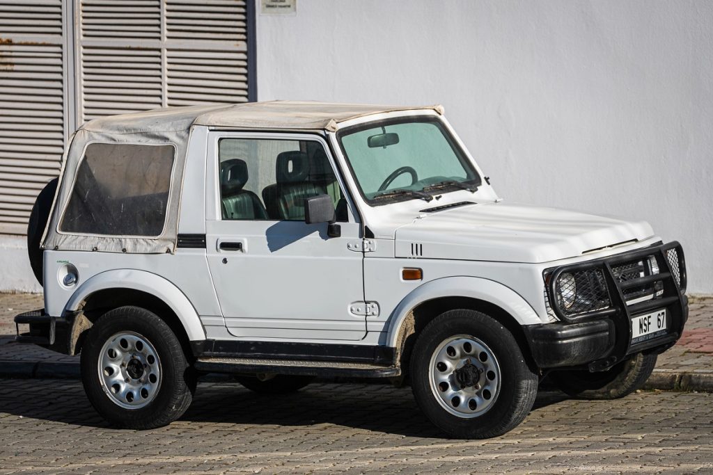 13 Vintage SUV Cars That Look Insanely Cool - Motor Mox