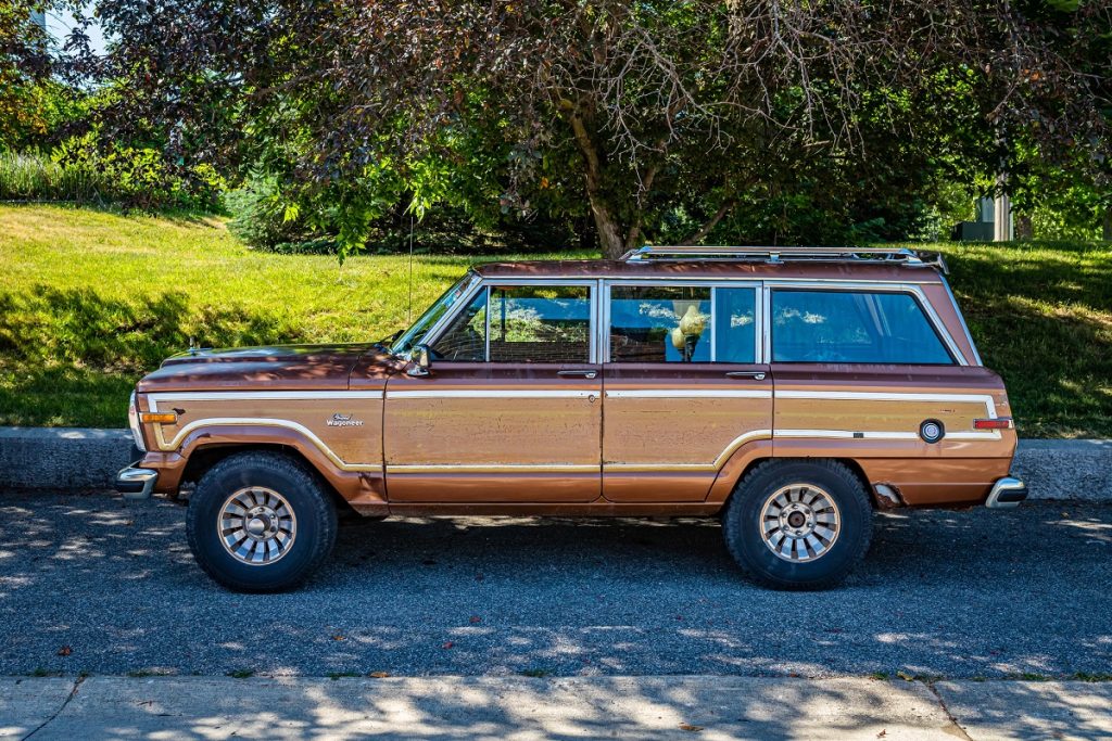 13 Vintage SUV Cars That Look Insanely Cool - Motor Mox