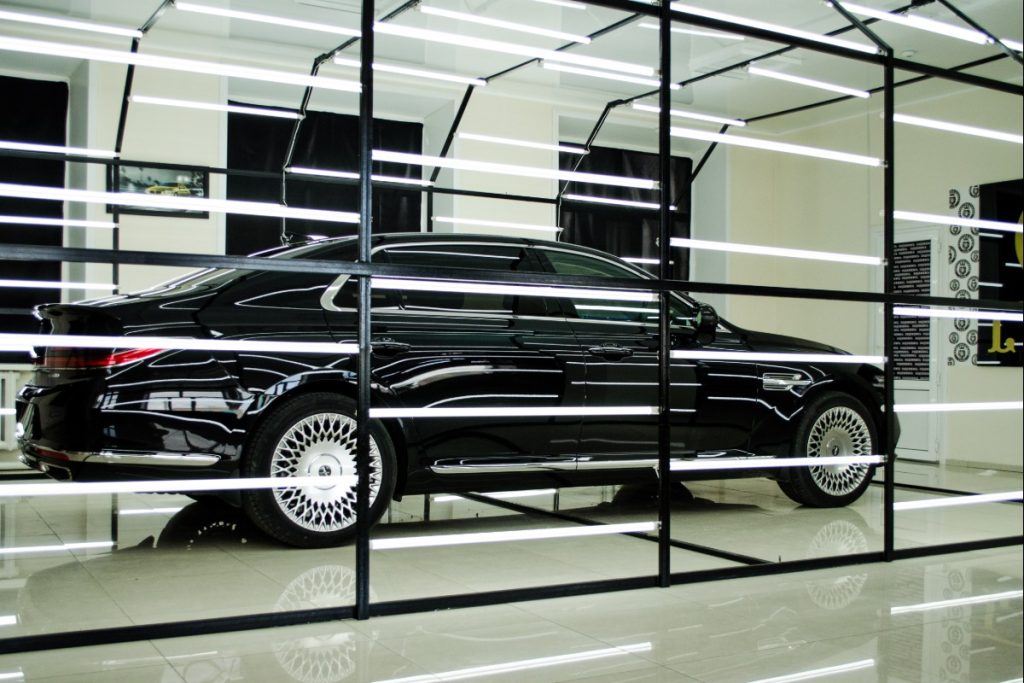 15 Luxury Car Garage Design Ideas That Feel Next Level - Motor Mox
