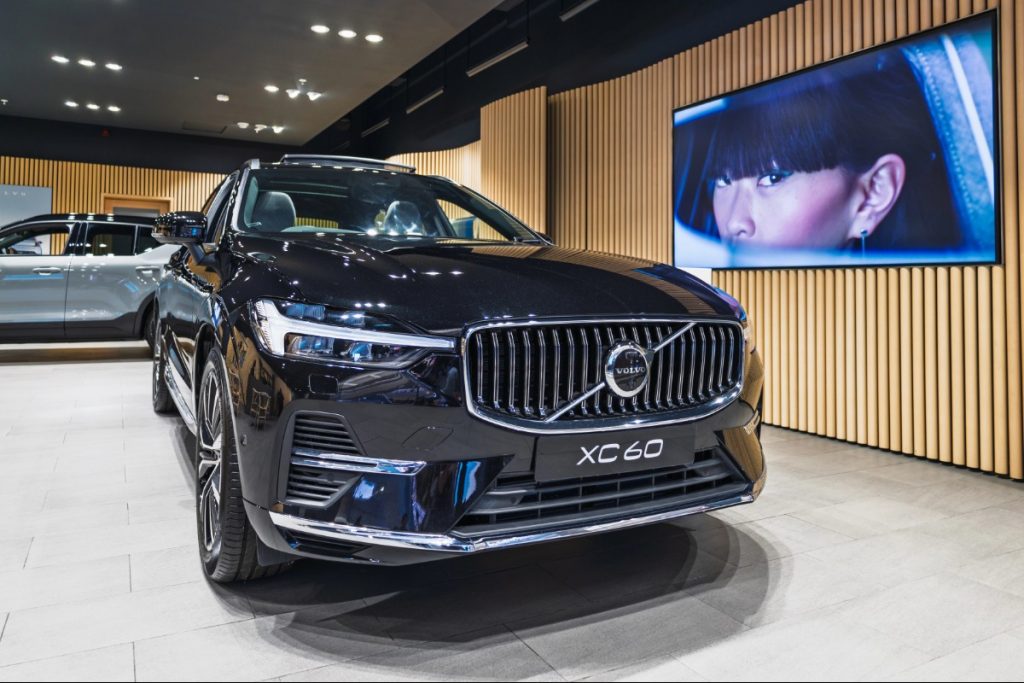 15 Luxury Car Garage Design Ideas That Feel Next Level - Motor Mox