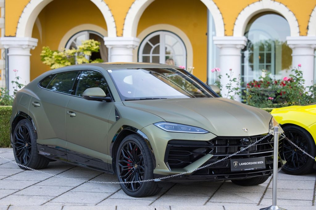 15 Best Luxury Cars For Women - Motor Mox