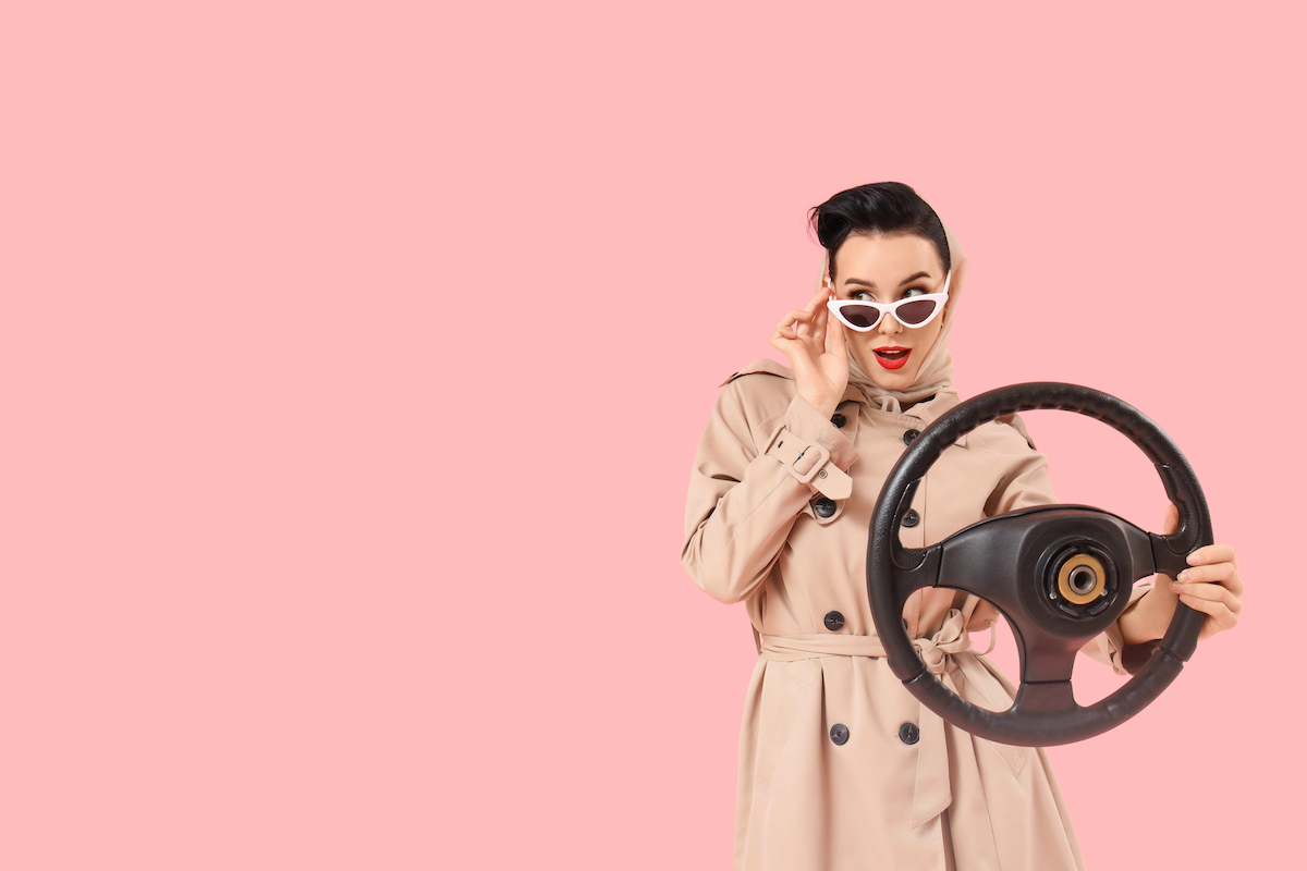 15 Car Essentials For Women That Make Life Easier - Motor Mox