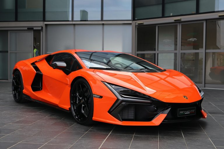 15 Most Beautiful Cars In The World - Motor Mox