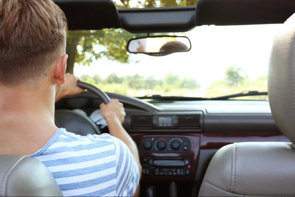 How To Reverse Park A Car, Step By Step Guide - Motor Mox