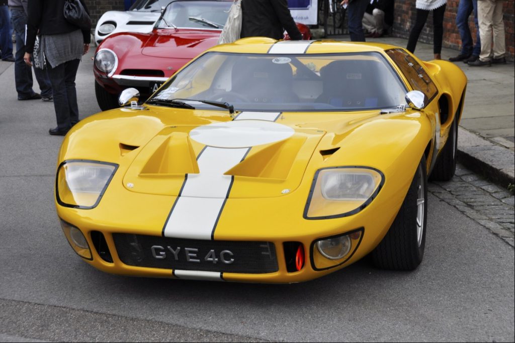 15 Ferrari Vs Ford Rivalry Moments That Changed Racing Forever - Motor Mox