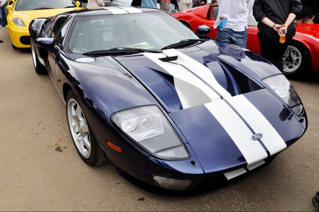 15 Ferrari Vs Ford Rivalry Moments That Changed Racing Forever - Motor Mox