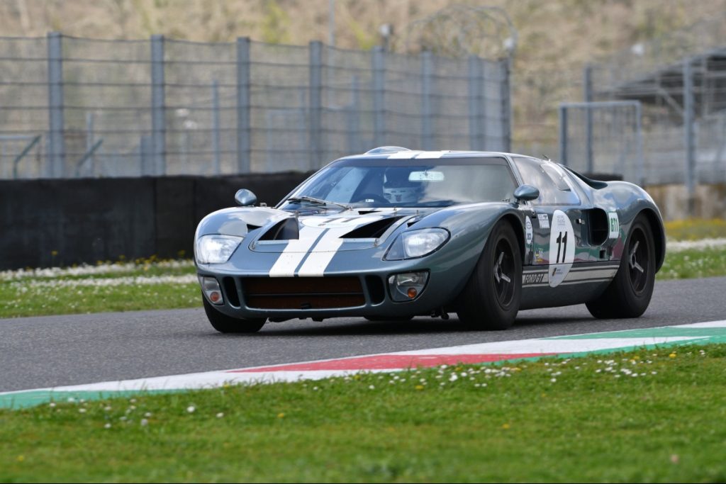 15 Ferrari Vs Ford Rivalry Moments That Changed Racing Forever - Motor Mox